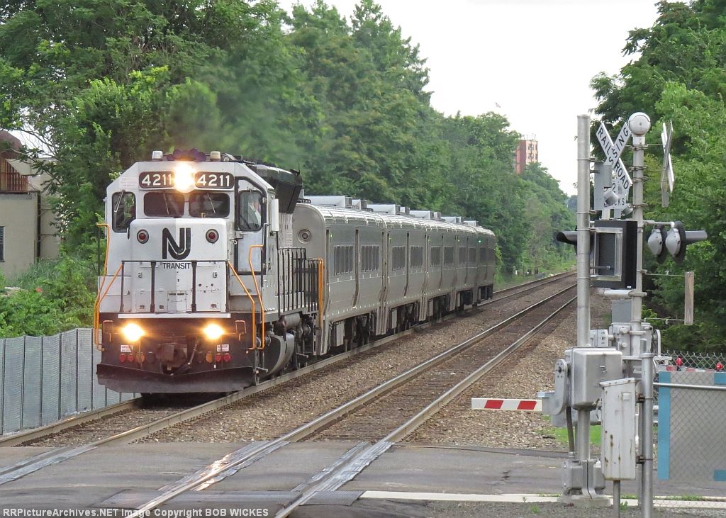 NJT 4211